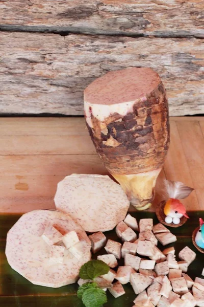 Taro root and taro cut small pieces — Stock Photo © seagamess #150349546
