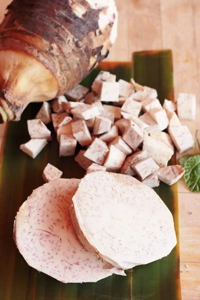 Taro plant Stock Photos, Royalty Free Taro plant Images | Depositphotos