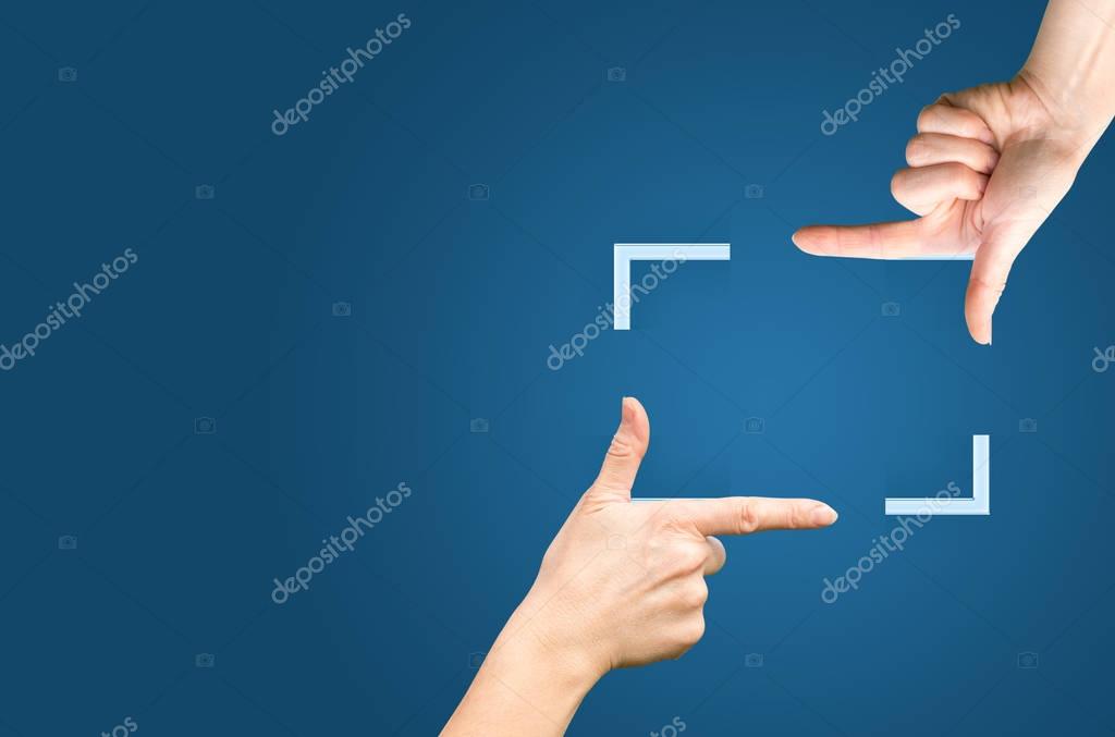 Female hands showing cropping composition gesture. — Stock Photo ...