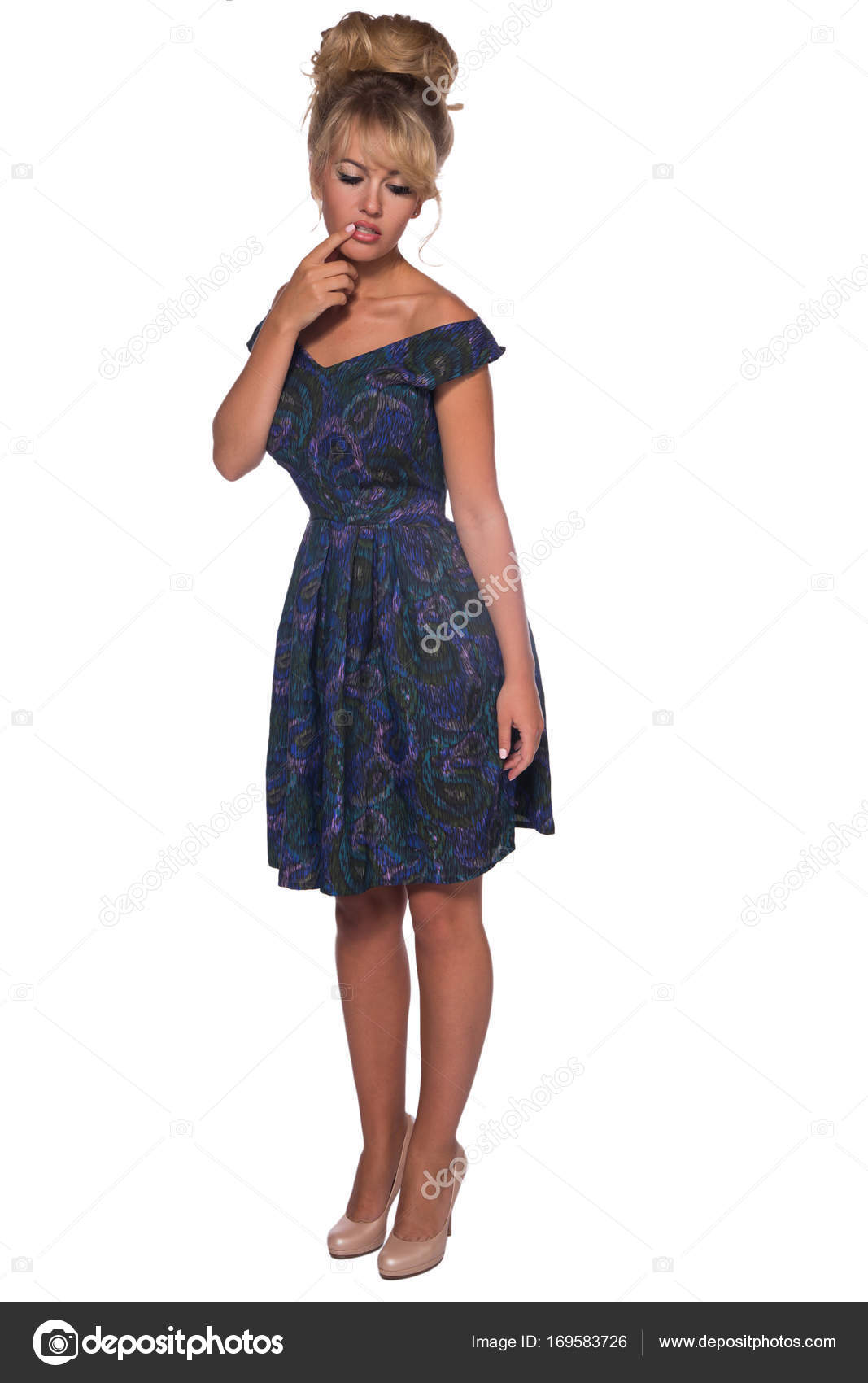 Portrait Beautiful Blonde Woman Retro Dress Style Copy Space Vintage