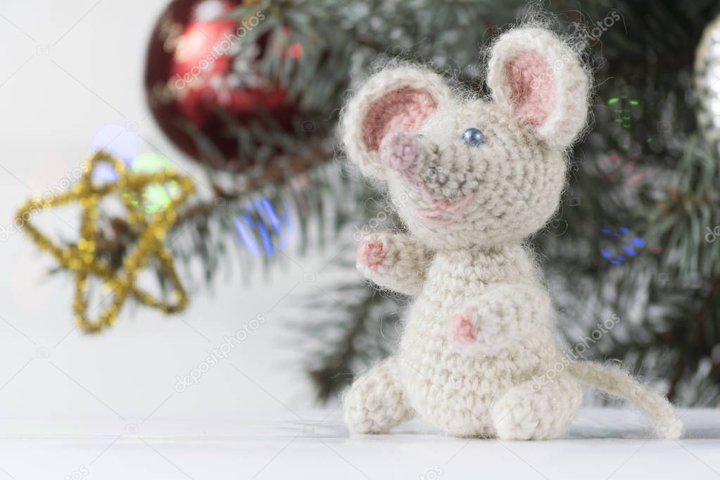 El ratoncito - el símbolo del nuevo año, tejido lo hacen él mismo en el ...