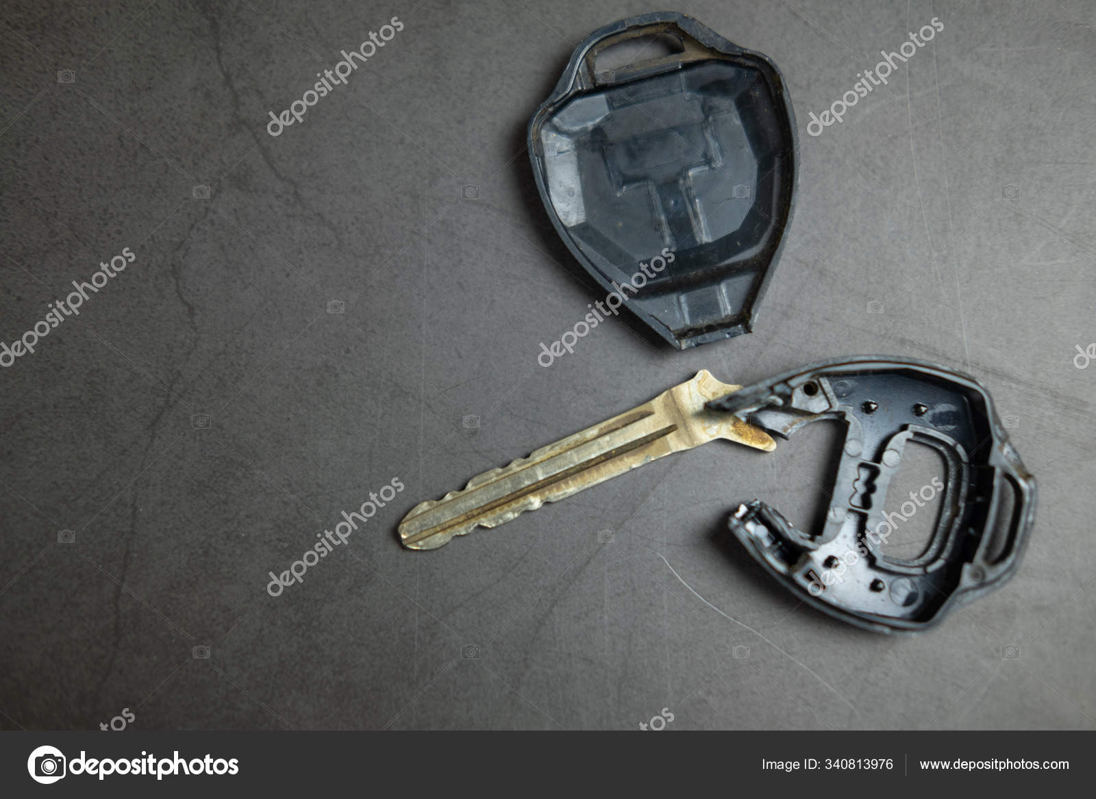 Close up dirty broken or damaged car remote key — Stock Photo © dontree ...