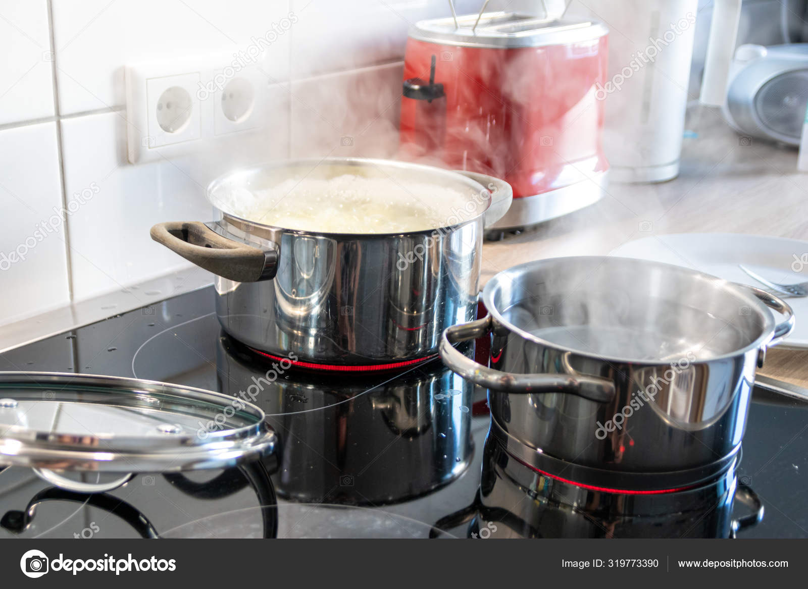 Cooking Kitchen Hot Steam Pots Ceran Stove Cook Delicious Meals — Stock ...