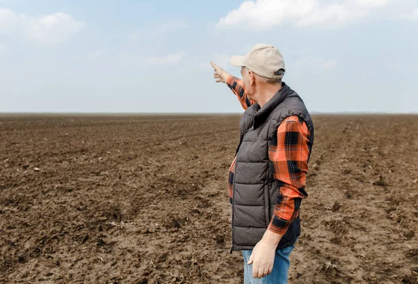 Elderly farmer Stock Photos, Royalty Free Elderly farmer Images ...