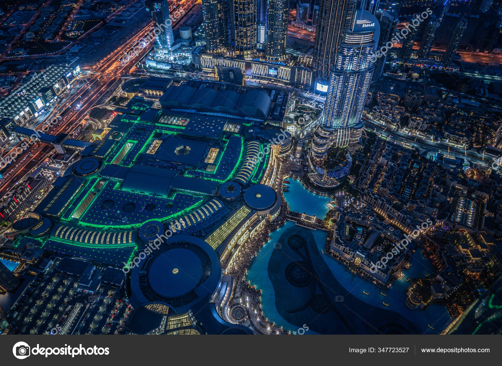 Dubai Night View Seen Observation Deck Burj Khalifa — Stock Editorial Photo © kanzilyou #347723527