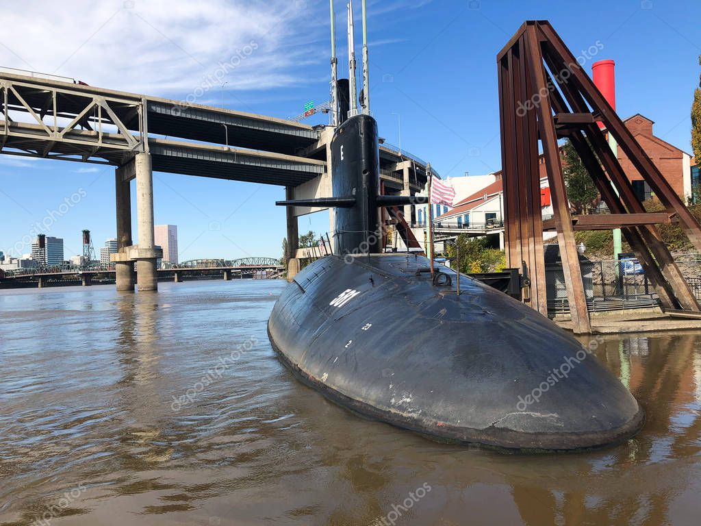 Submarine Docks Portland Oregon – Stock Editorial Photo © joshuarainey ...