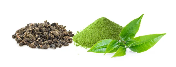 té verde matcha instantáneo con hoja y seco aislado sobre fondo blanco 2025