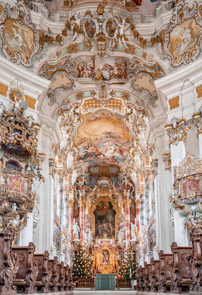 Fachada rococó de altar con techo fesco dentro Peregrinación Iglesia de ...