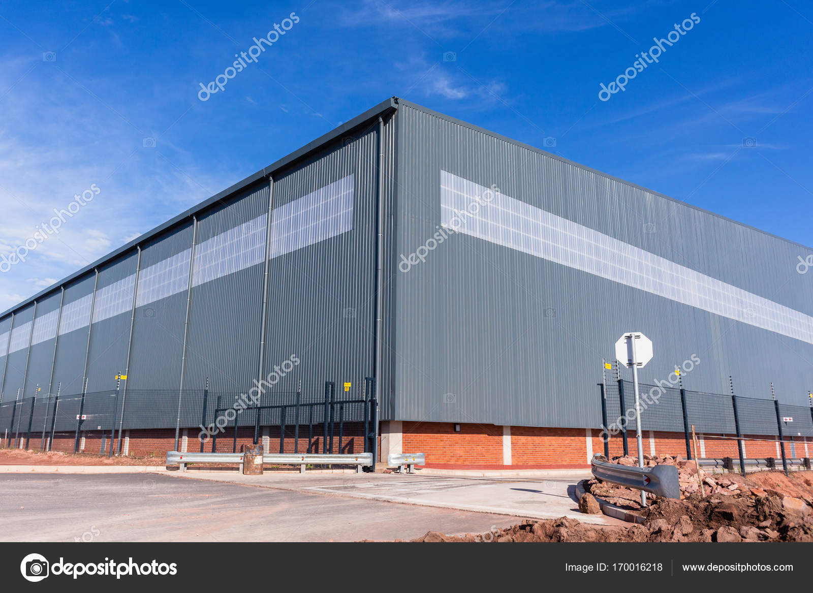 New Large Warehouse Building Stock Photo by ©ChrisVanLennepPhoto 170016218