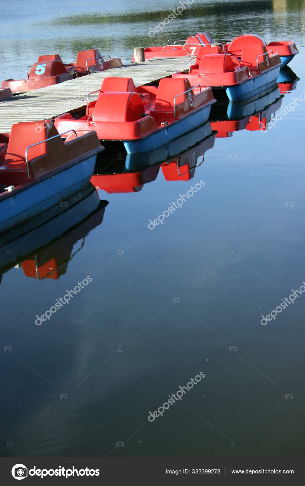 Red White Rowing Boats Sea — Stock Photo © PantherMediaSeller #333399278