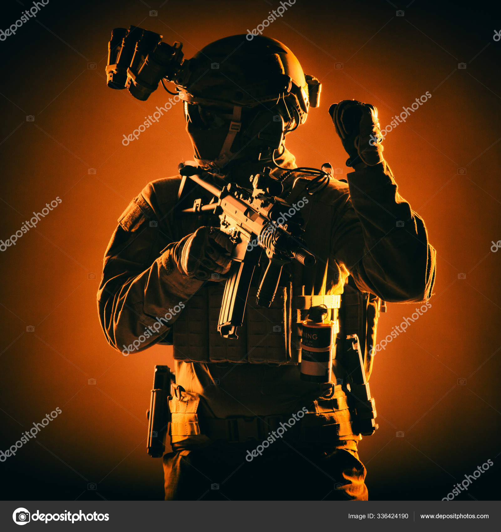 Special Operations Soldier Swat Team Fighter Mask Glasses Equipped ...