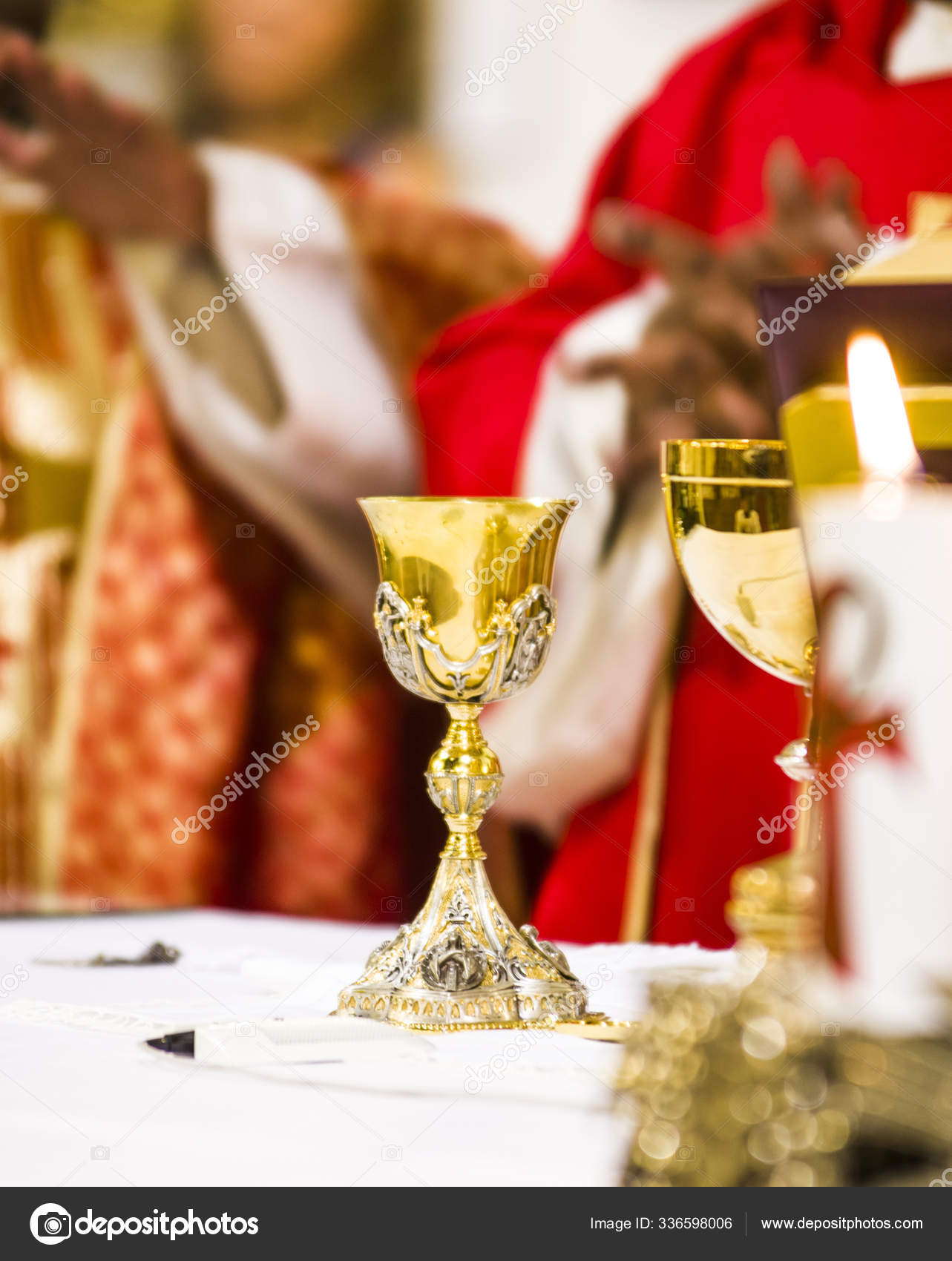 Consecration Holy Mass Wine Becomes Blood Christ Host Becomes Body ...