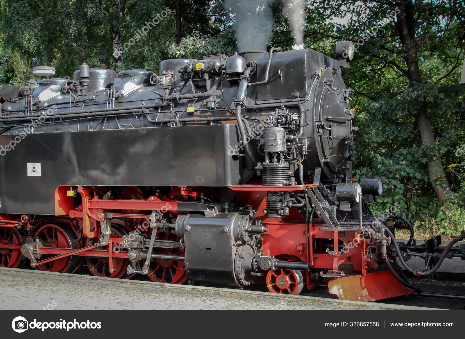 Old Narrow Gauge Steam Locomotive — Stock Photo © PantherMediaSeller ... Old Narrow Gauge Steam Locomotive — Stock Photo © PantherMediaSeller ...