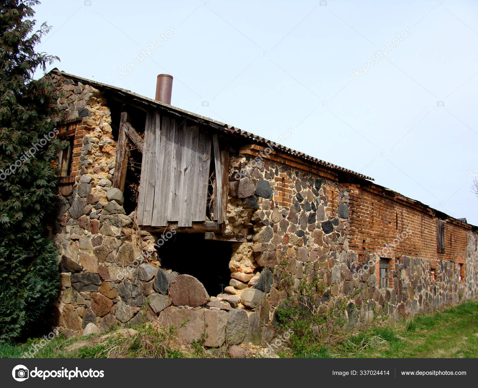 Ruined Wall Barn Destroyed Barn Wall Stock Photo by ©PantherMediaSeller ...