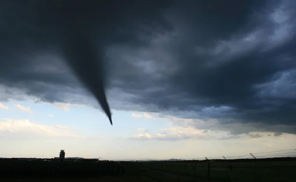 Real tornado Stock Photos, Royalty Free Real tornado Images | Depositphotos