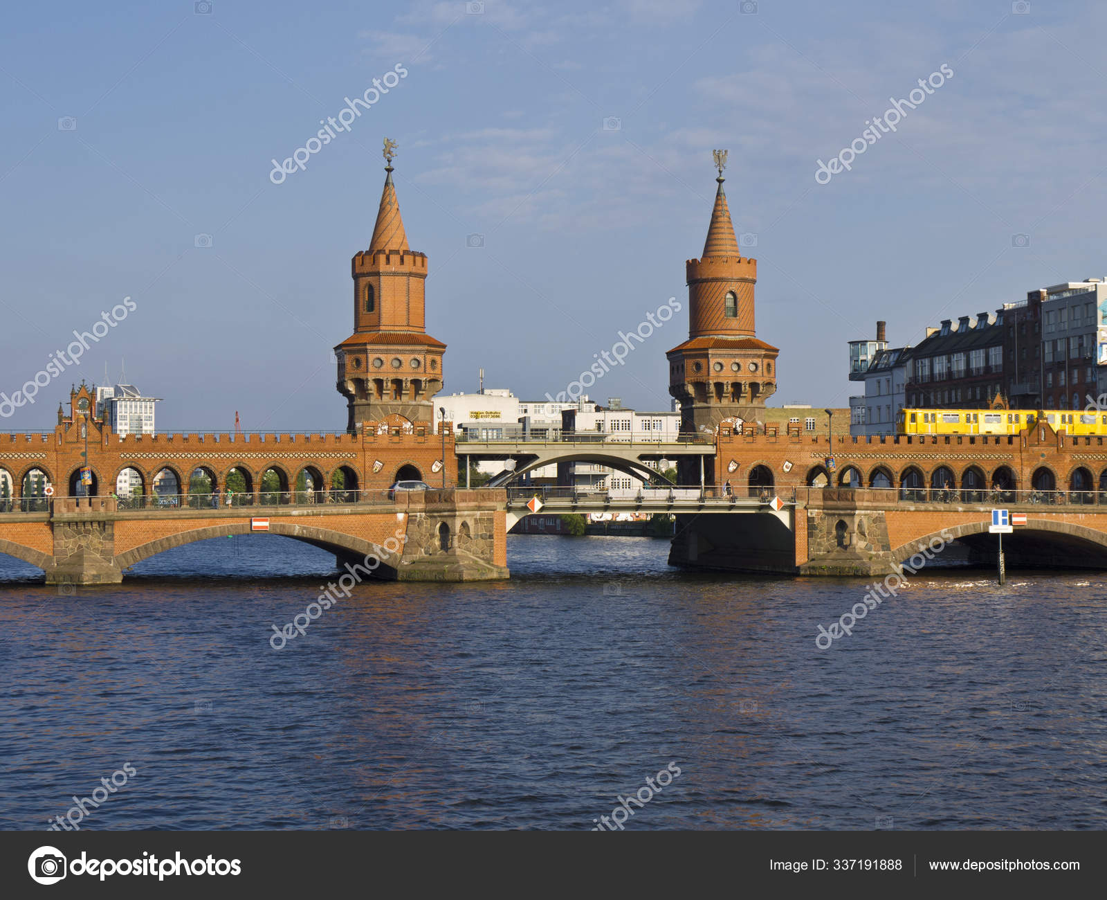 Former Border Crossing Oberbaum Bridge Former Border Crossing Oberbaum ...