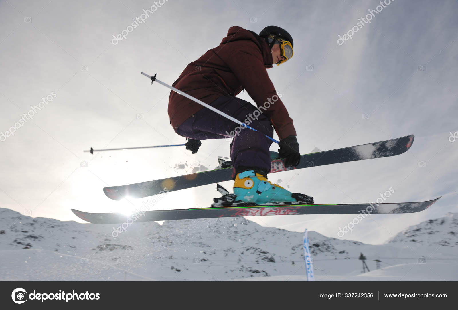 Extreme Freestyle Ski Jump Young Man Mountain Snow Park Winter Stock ...