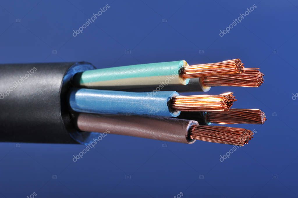 Detalles macro de un cable de alimentación aislado 2025