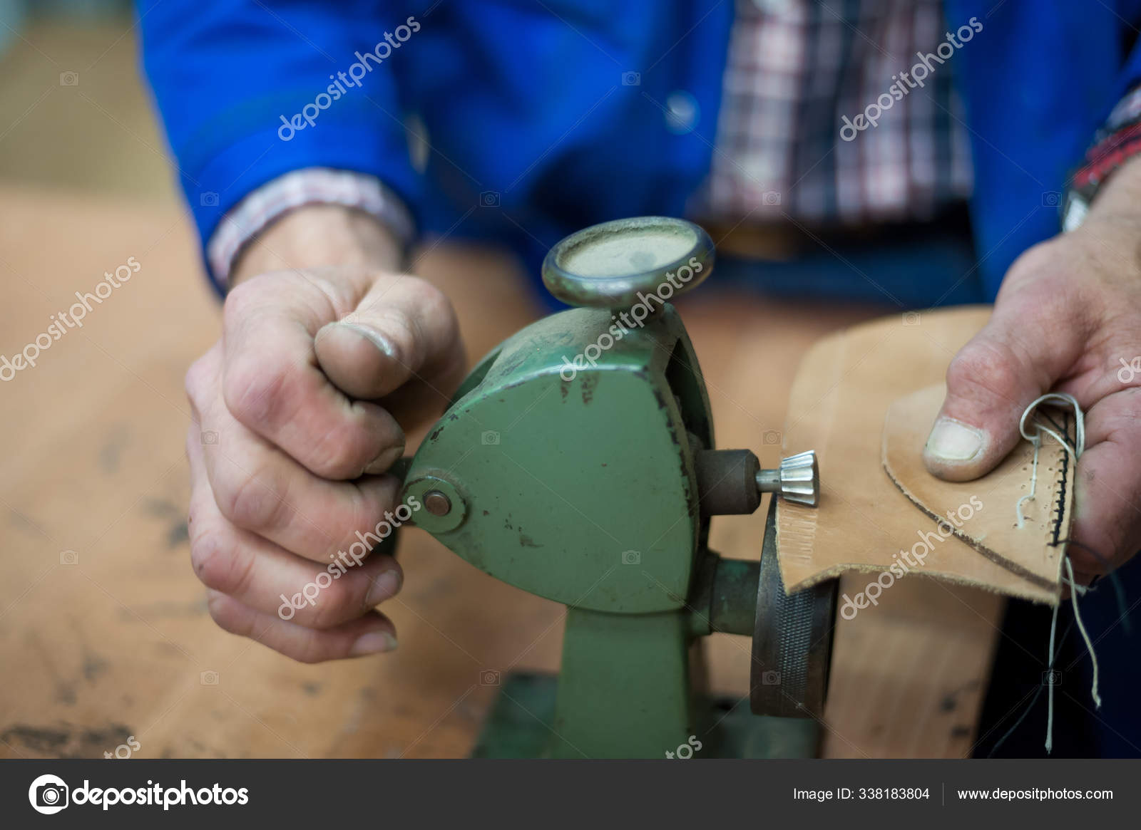 Shoemaker Traditional Production Leather Shoes — Stock Photo ...
