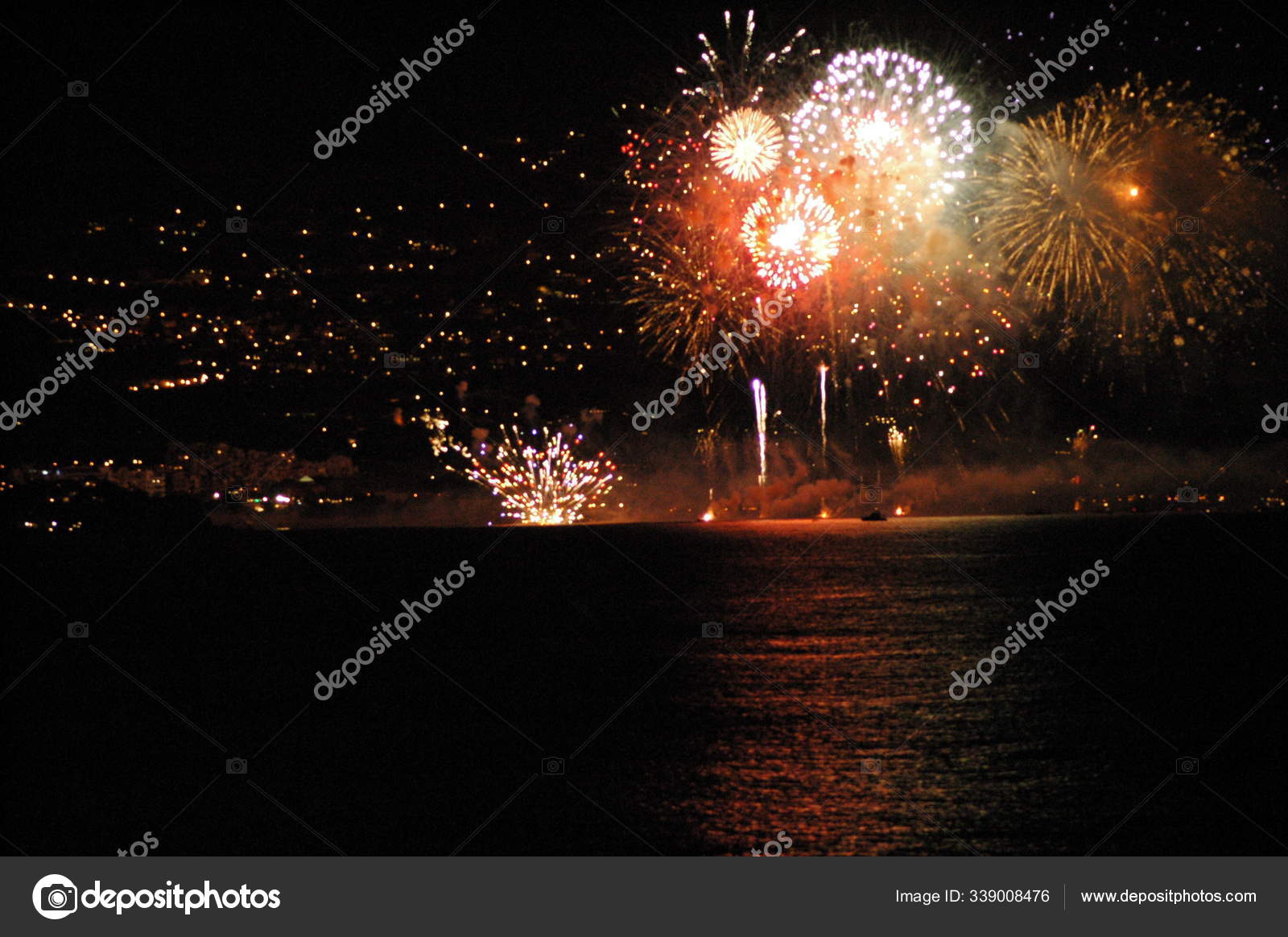 Festival Fireworks Sky Pyrotechnics Explosion — Stock Photo ...