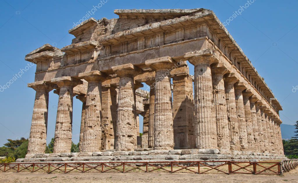 Las principales características del sitio hoy en día son los restos de ...