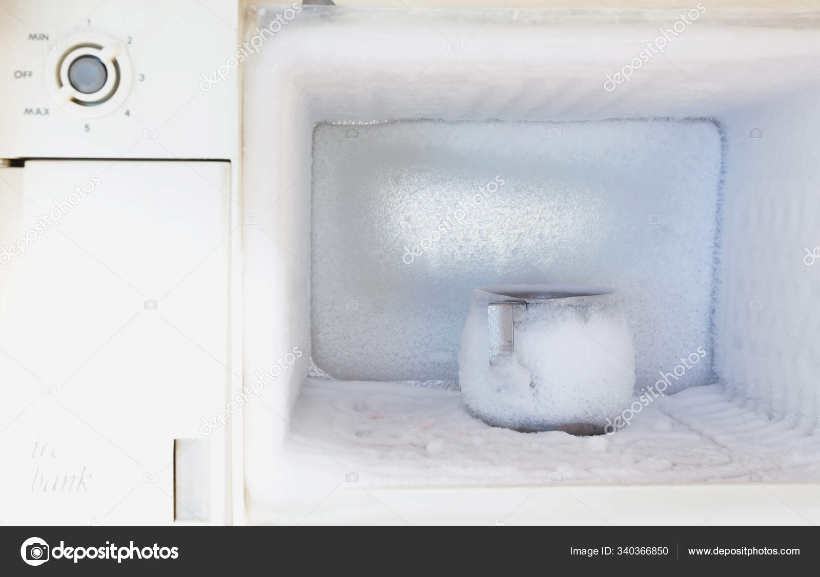 Stainless Steel Drinking Water Glass Freezer Refrigerator Ice Buildup Freezer — Stock Photo ...