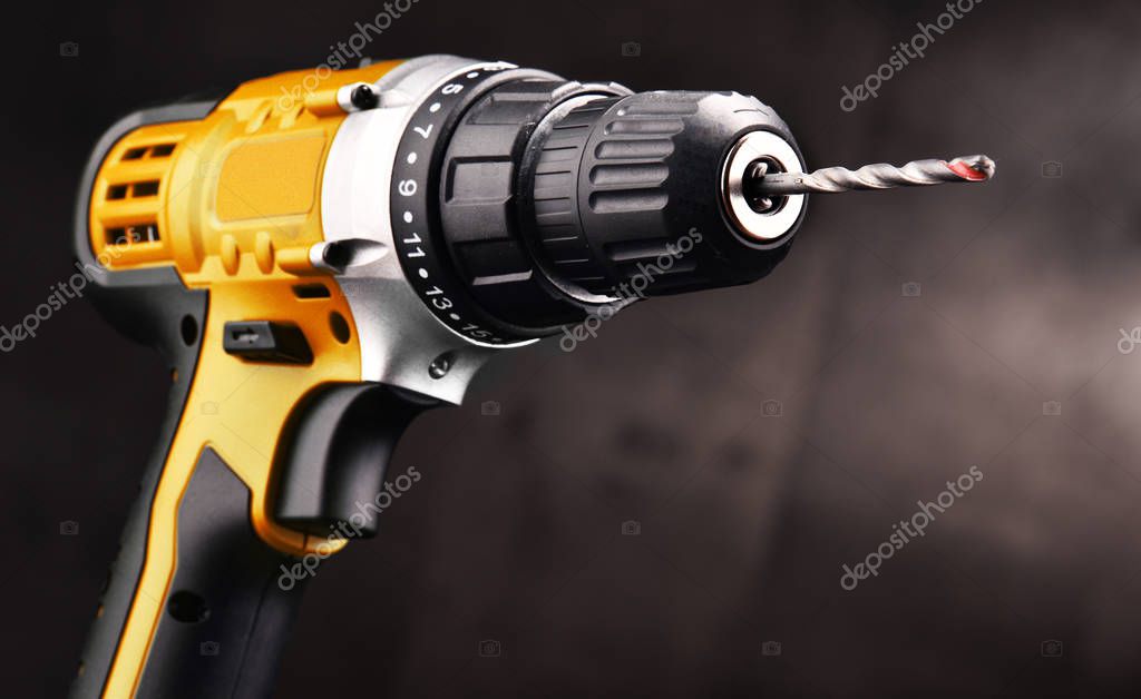 Taladro inal mbrico con broca que funciona tambi n como pistola de ...