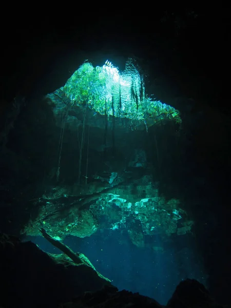 Underwater Grotto Wallpaper