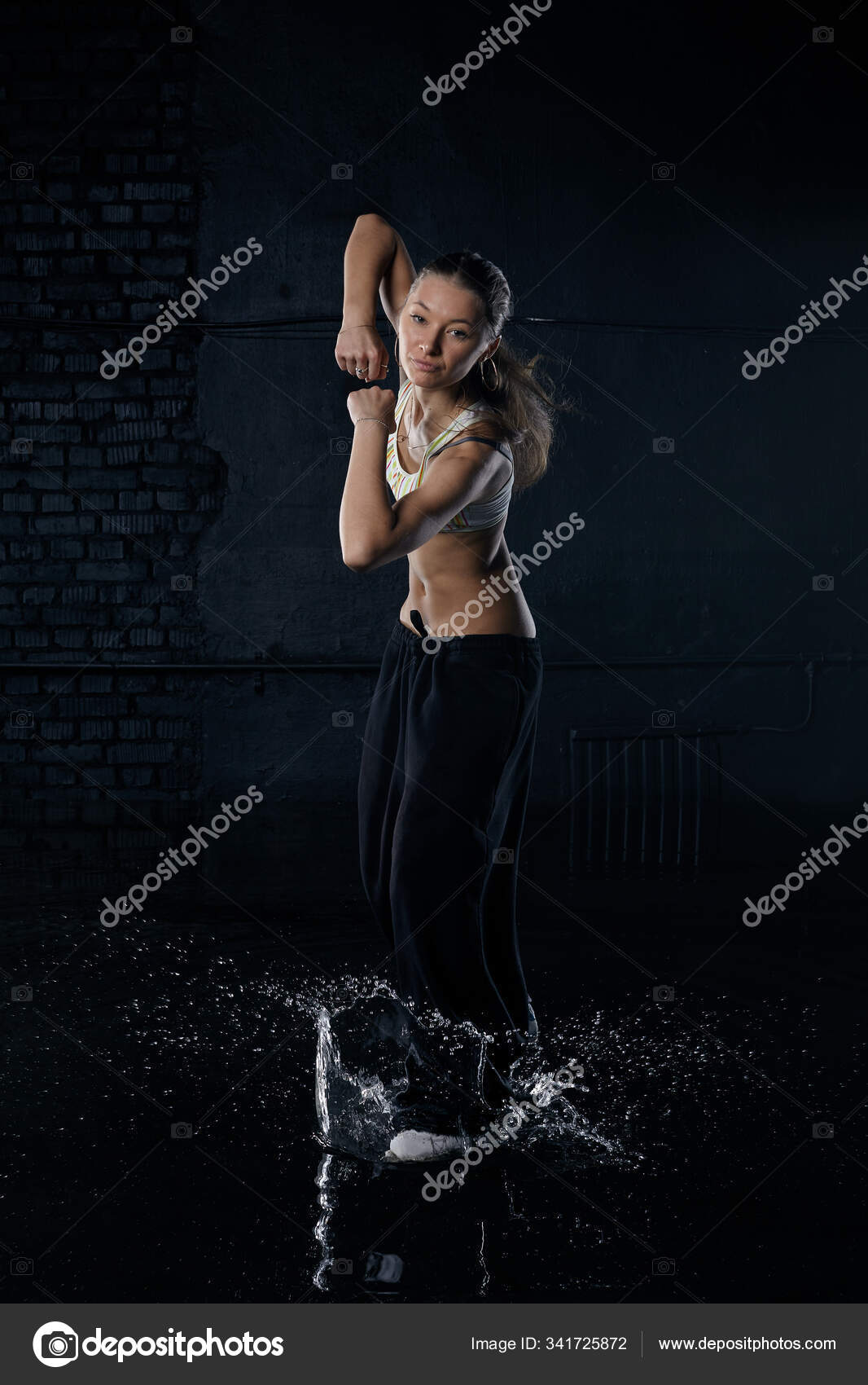 Beautiful Girl Dancing Water Modern Dances — Stock Photo ...