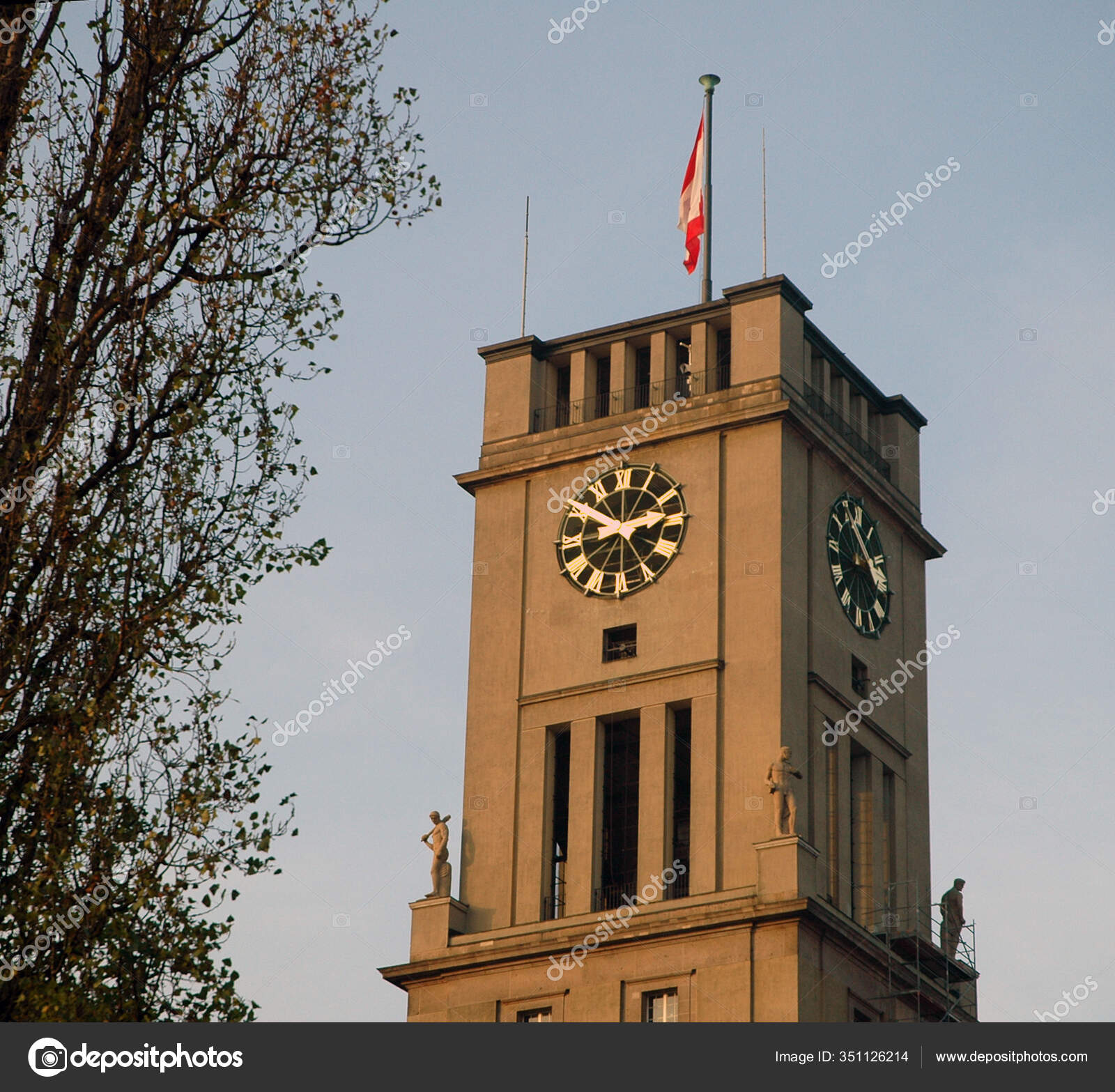 Ayuntamiento Edificio Municipal: fotografía de stock ...