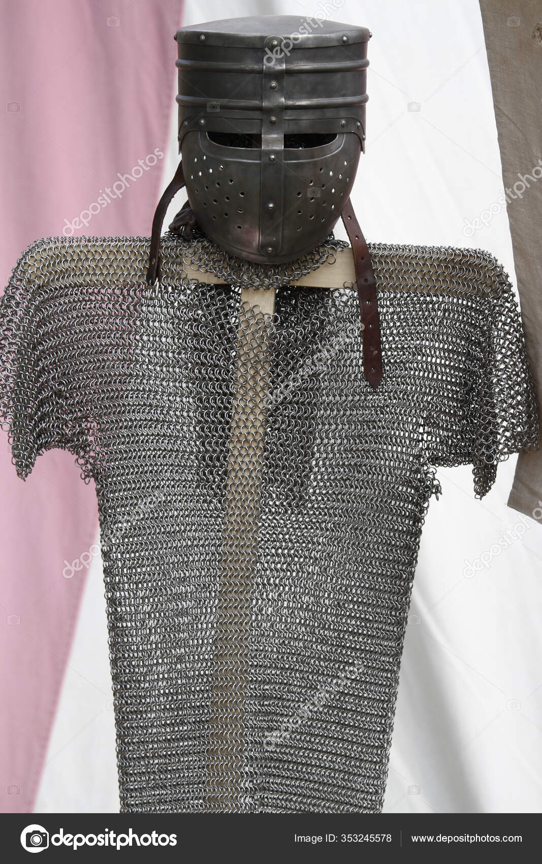 Close Knight Helmet Mannequin — Stock Photo © PantherMediaSeller #353245578