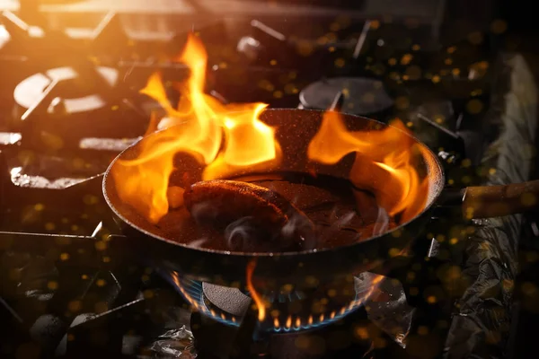 Wok with fire Stock Photos, Royalty Free Wok with fire Images ...