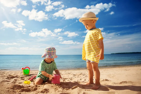 Children playing summer Stock Photos, Royalty Free Children playing ...