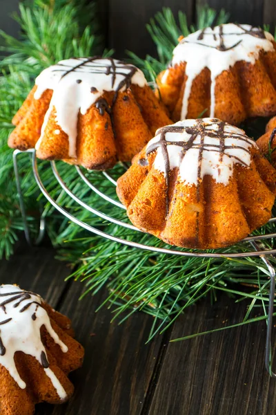 Rhum baba images libres de droit, photos de Rhum baba | Depositphotos