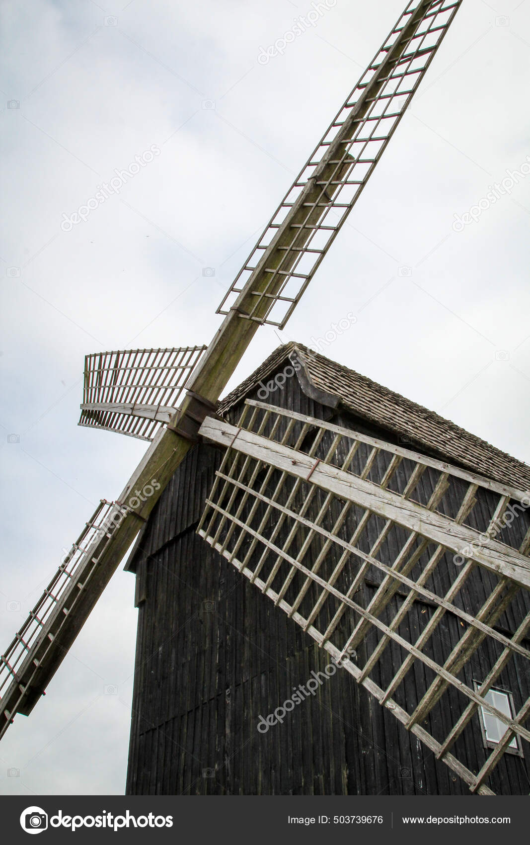 Old Wooden Gully Windmill Meadow — Stock Photo © PantherMediaSeller ...