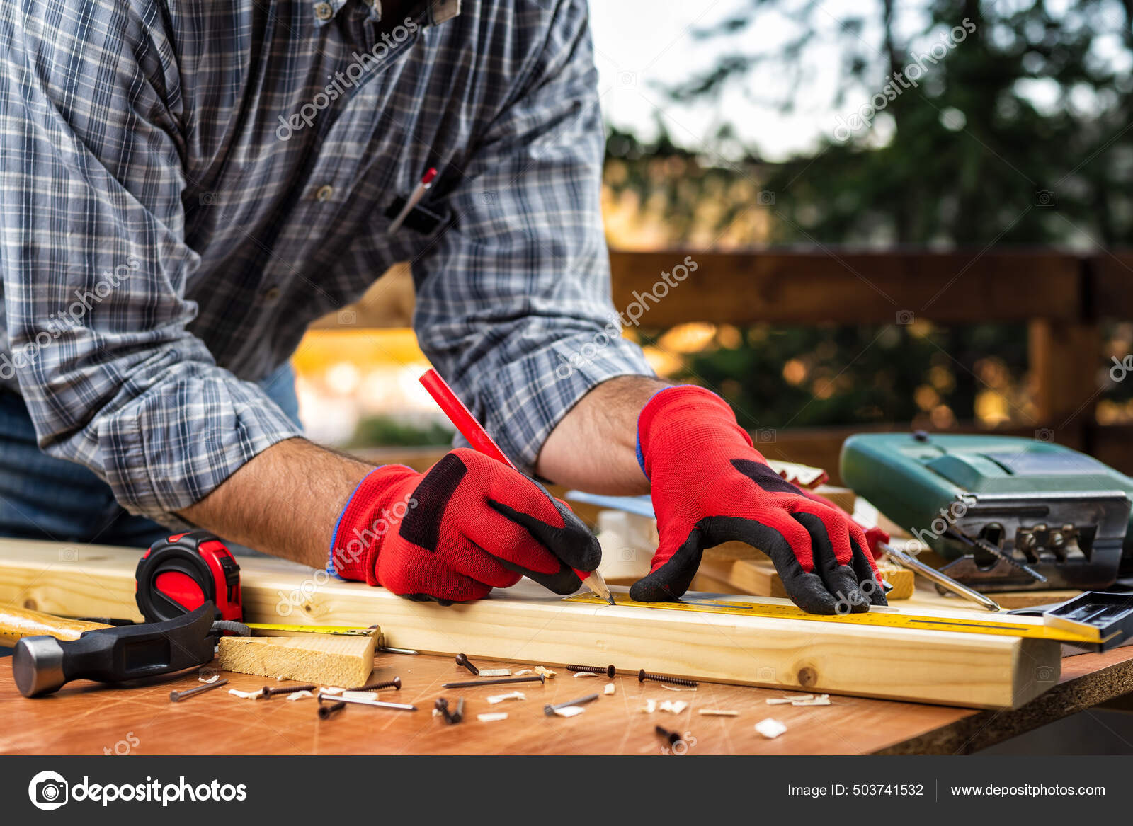 Wooden Carpenter Square
