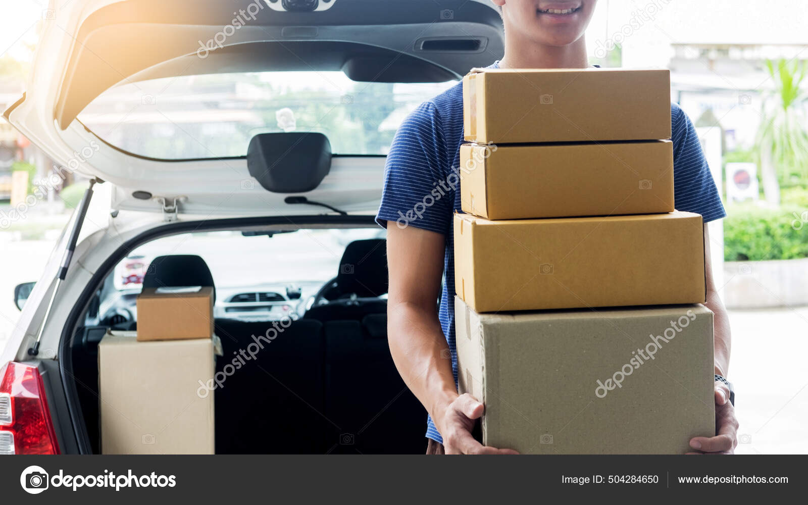 Delivery Loader Postman Blue Uniform Holding Pile Cardboard Box ...