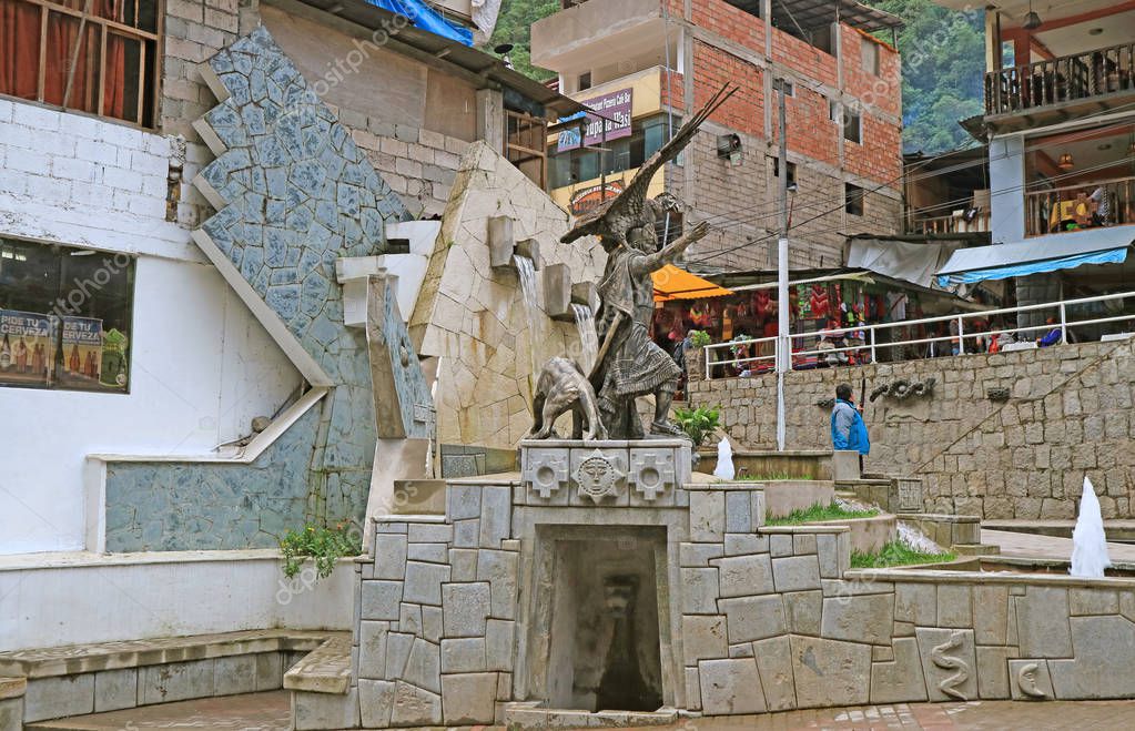 Fuente y Estatua de la Trilogía Cosmológica Inca en la Ciudad de Aguas ...