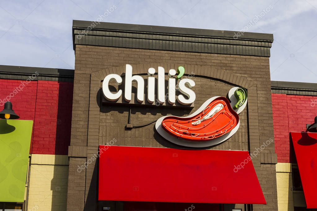 Indianápolis - Circa Diciembre 2016: Chili 's Grill & Bar Casual Dining ...
