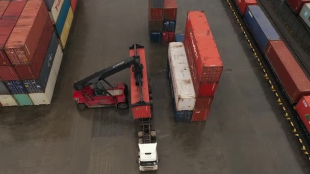 Work Loaders Railway Terminal Unloading Transport Container Truck ...