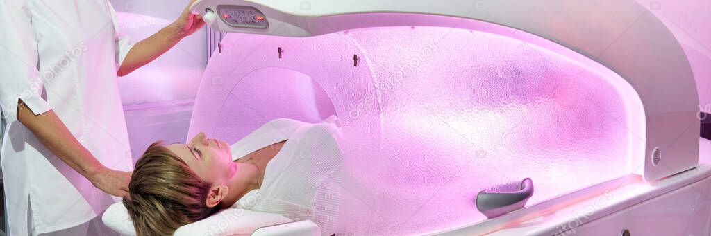 Spa capsule Stock Photos, Royalty Free Spa capsule Images | Depositphotos