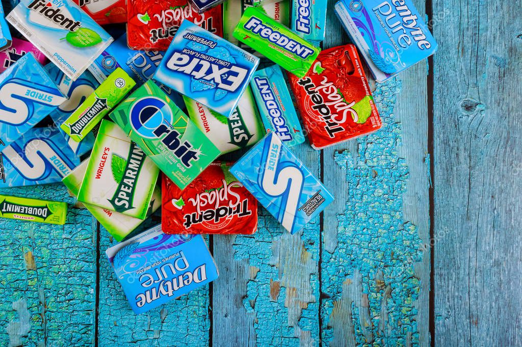 Varias marcas de chicles Orbit, Extra, Eclipse, Freedent, Wrigley ...