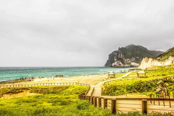 Lush Green Landscape Marneef Cave Mughsayl Beach Rocky Mountains ...