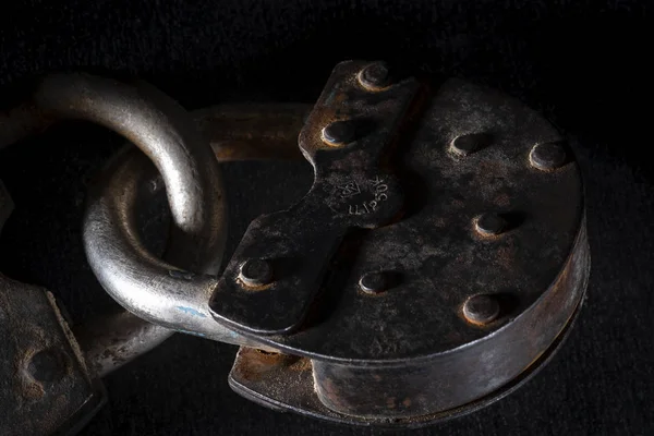 Breaking shackles Stock Photos, Royalty Free Breaking shackles Images ...