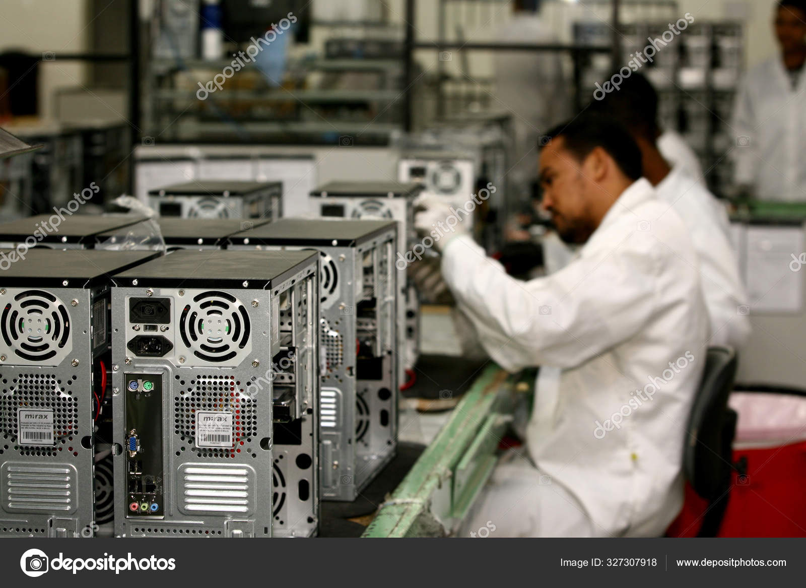 Computer factory in Ilheus — Stock Editorial Photo © joasouza #327307918