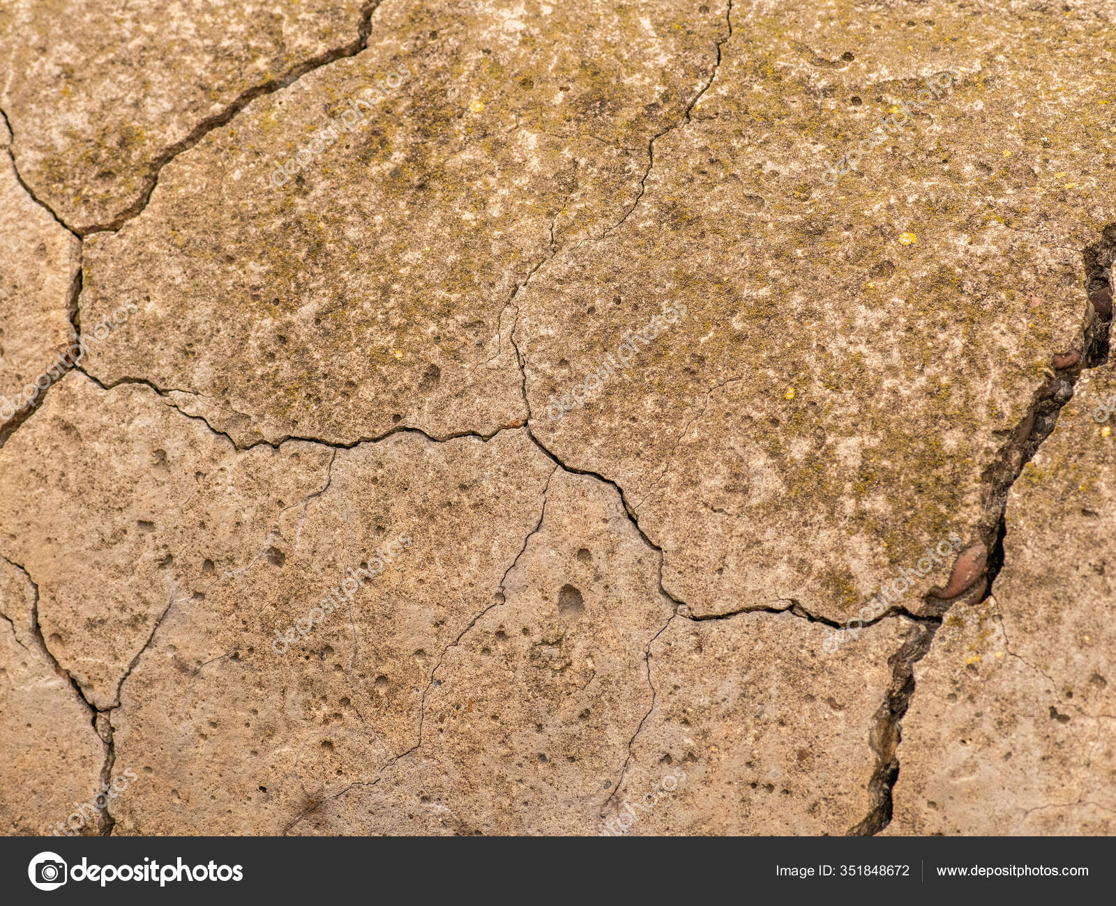 Old Concrete Cement Cracks Natural Destruction Time Weather Conditions ...