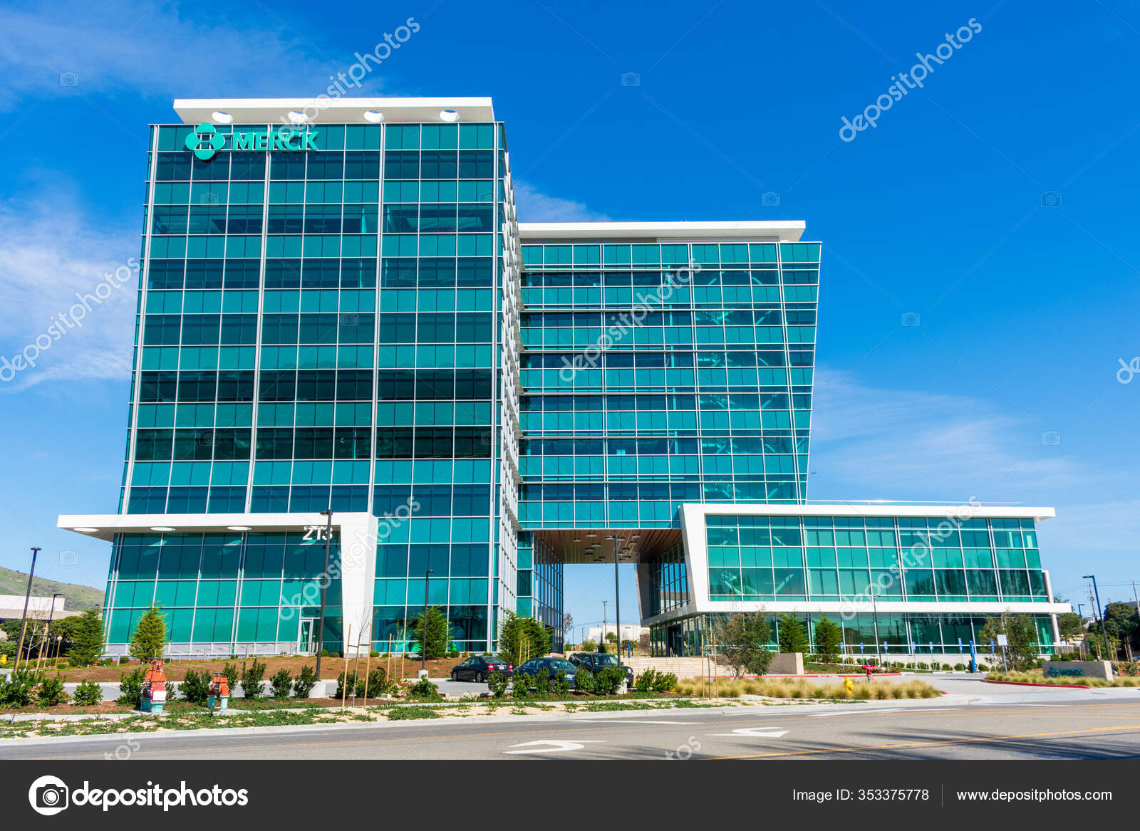 Merck Research Laboratories Sleek All Glass Headquarters Building ...
