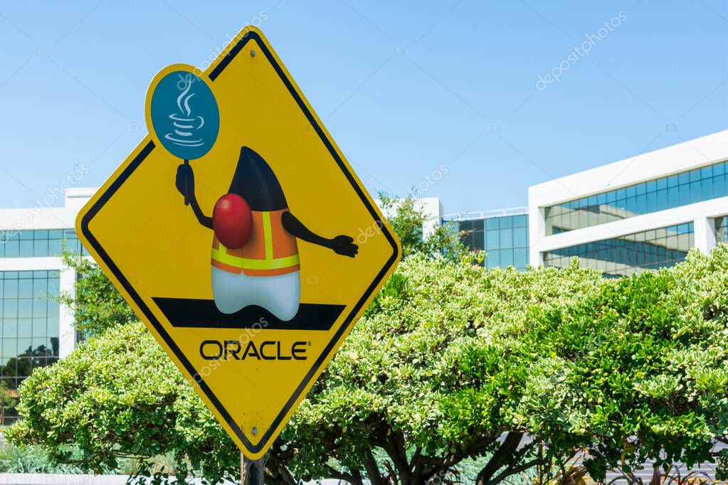 Duke, la mascota de Java en señal de advertencia vial uniforme de ...