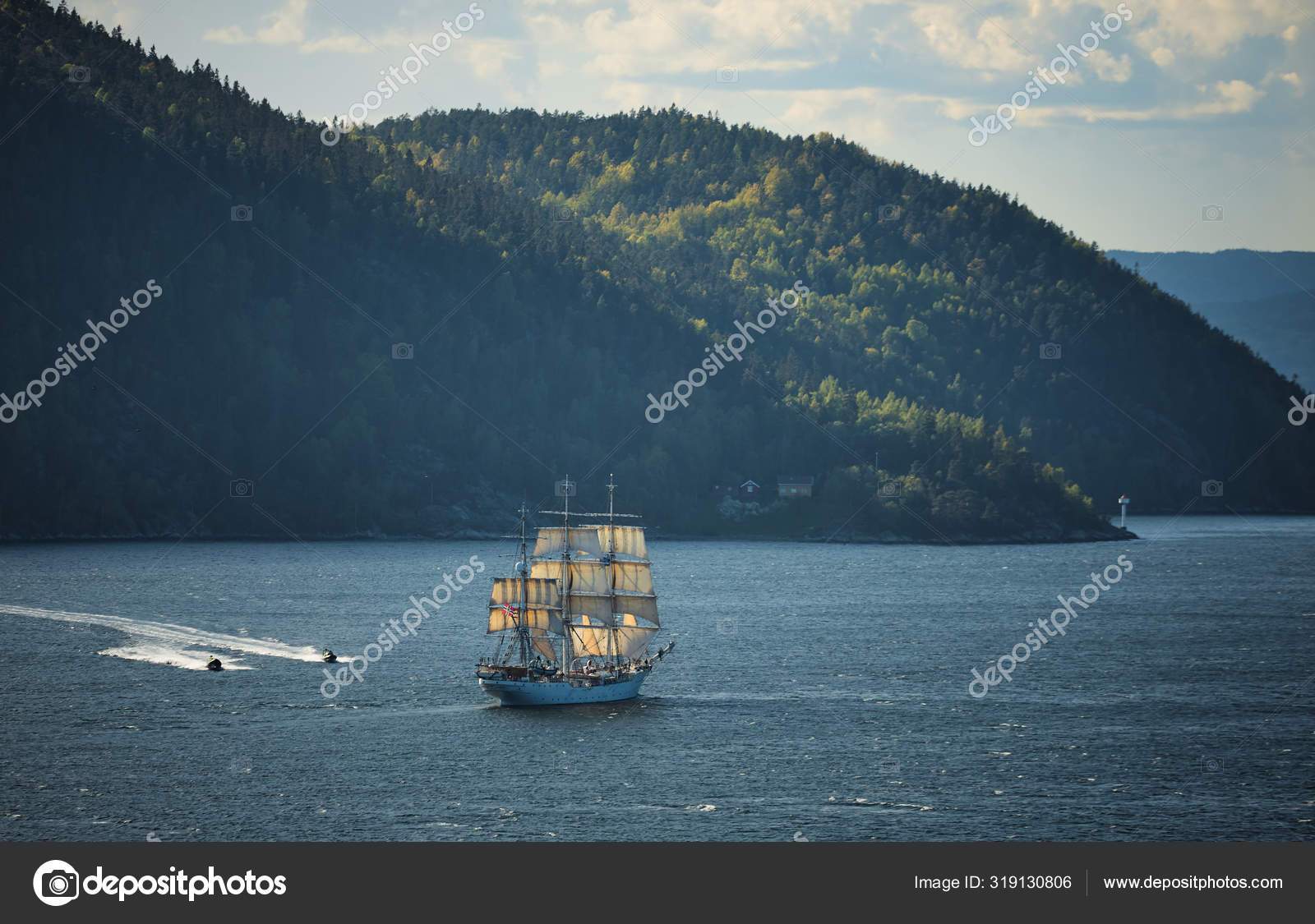 Old Fashioned River Sea — Free Stock Photo © vidarnm #319130806