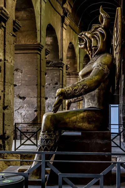 ¡ moloch fotos de stock, imágenes de ¡ moloch sin royalties | Depositphotos